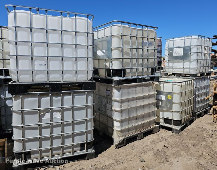 Approximately 28 poly totes in Topeka, KS | Item EK5740 sold | Purple Wave