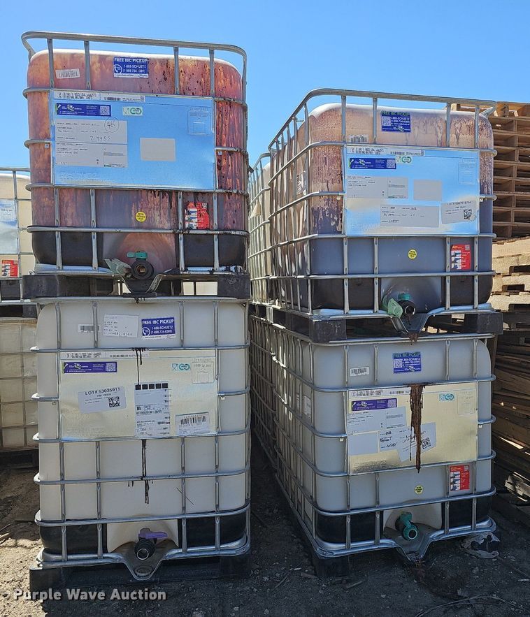 Approximately 28 poly totes in Topeka, KS | Item EK5740 sold | Purple Wave