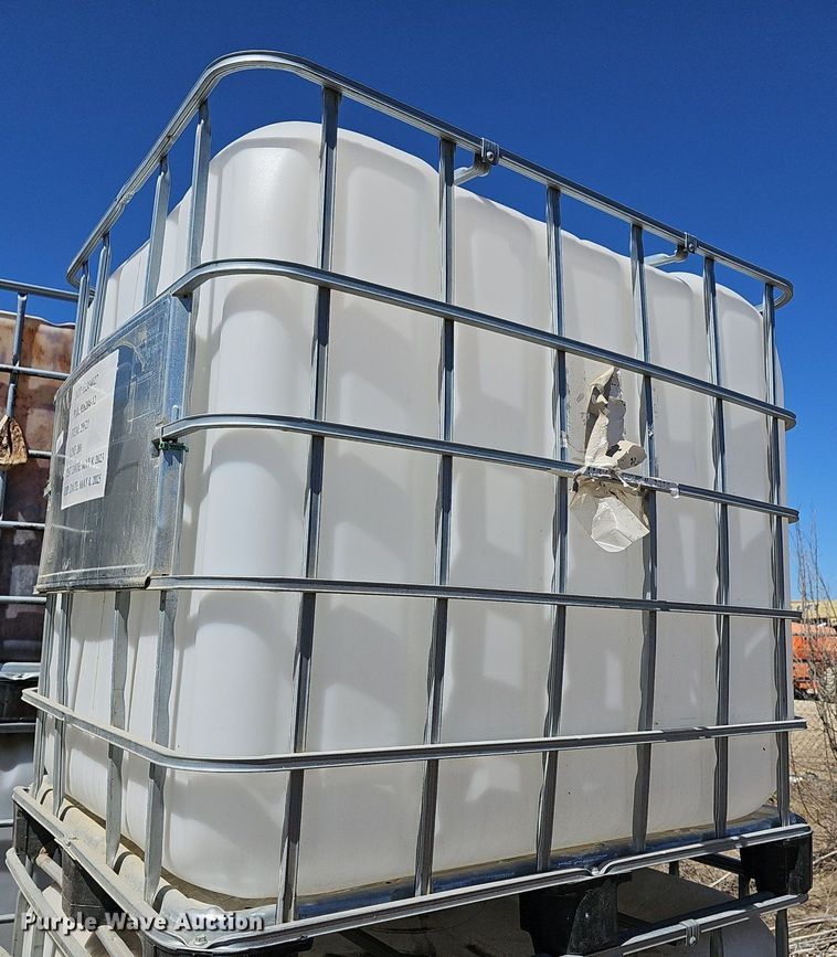 Approximately 28 poly totes in Topeka, KS | Item EK5740 sold | Purple Wave