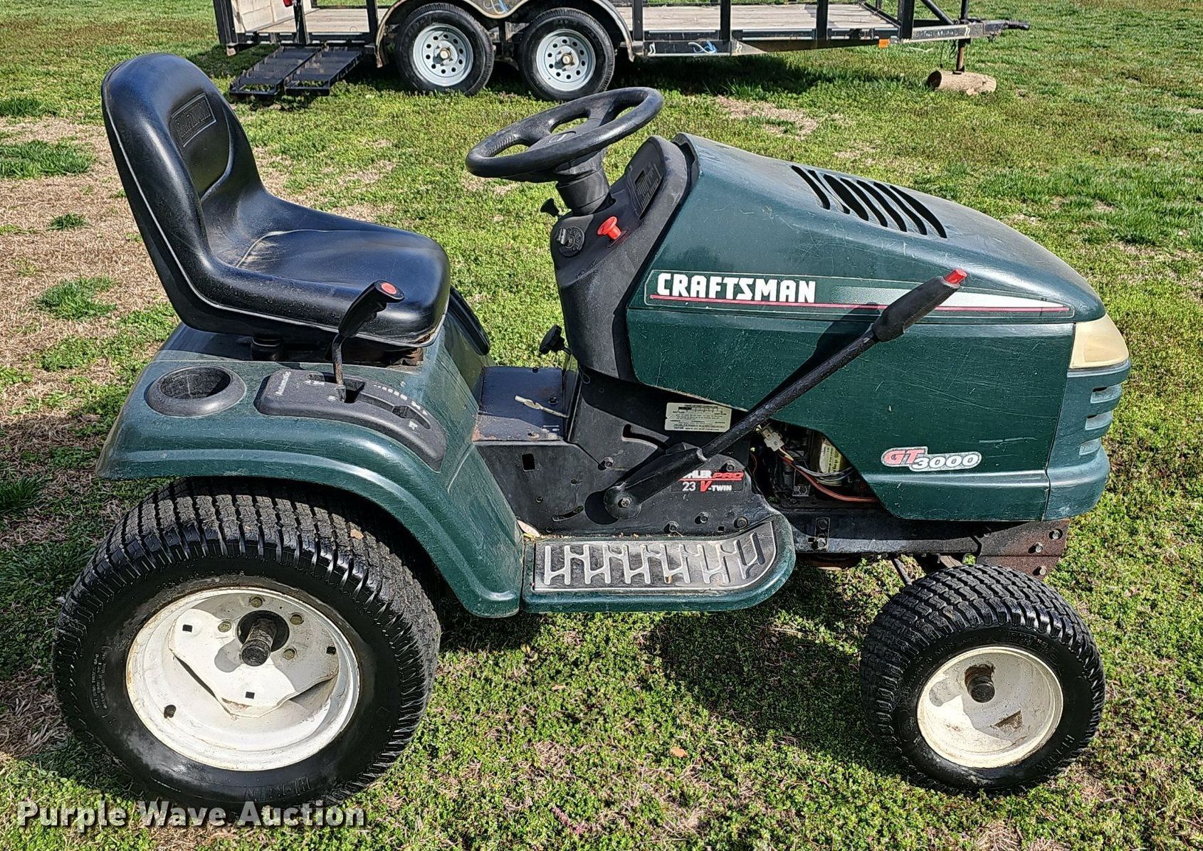 Craftsman GT3000 lawn mower in Wamego, KS | Item EK5753 for sale | Purple Wave