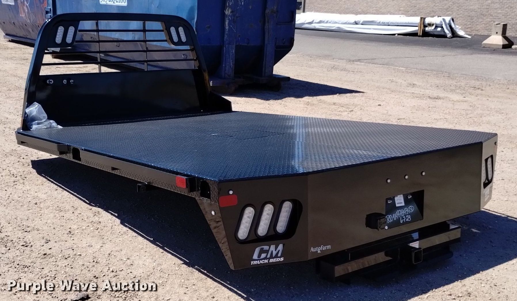 CM RD-04978434SD flatbed in Brighton, CO | Item LN9989 sold | Purple Wave
