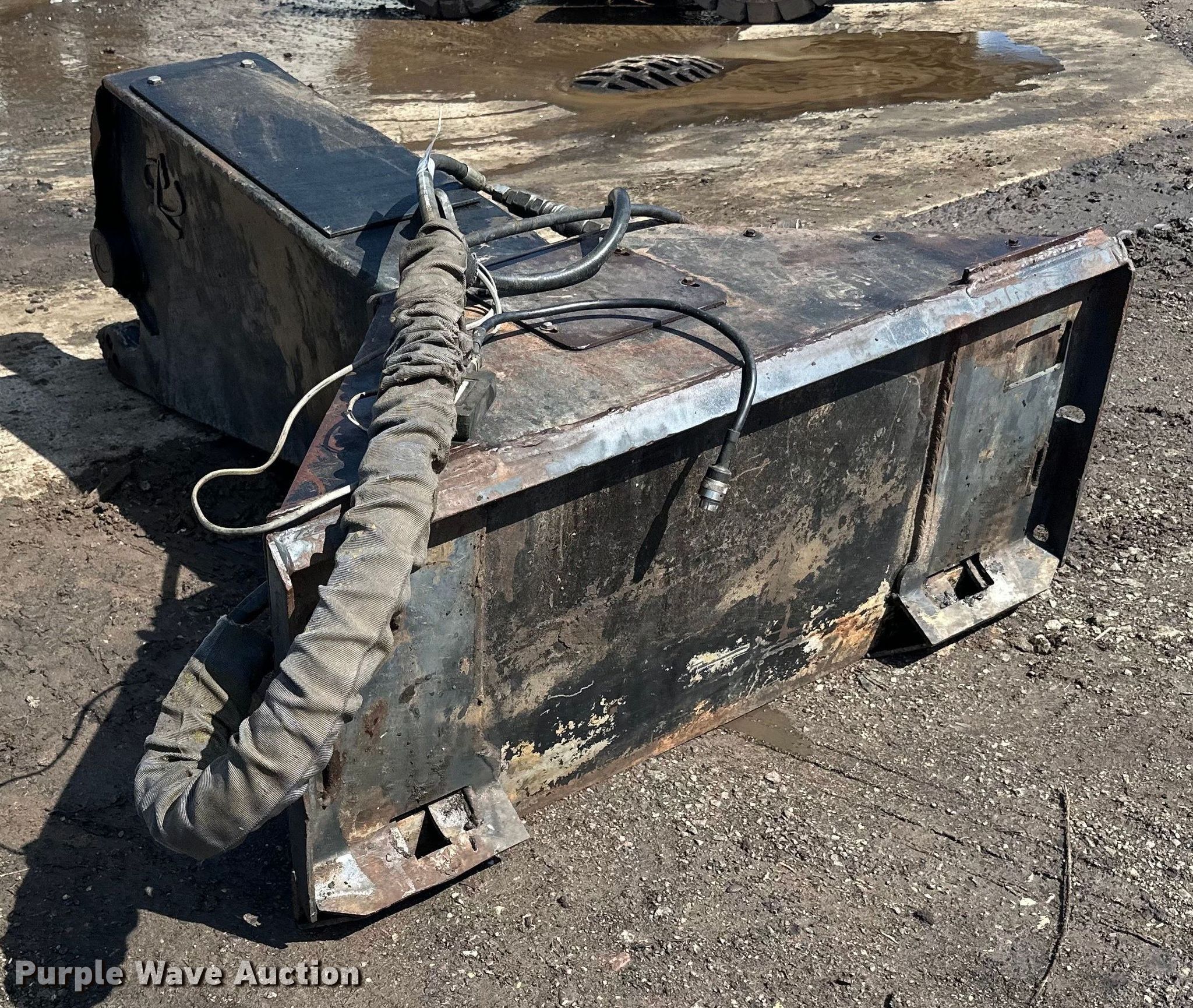 Labounty MSD 7R skid steer shear in Mora, MN | Item DQ0746 sold ...