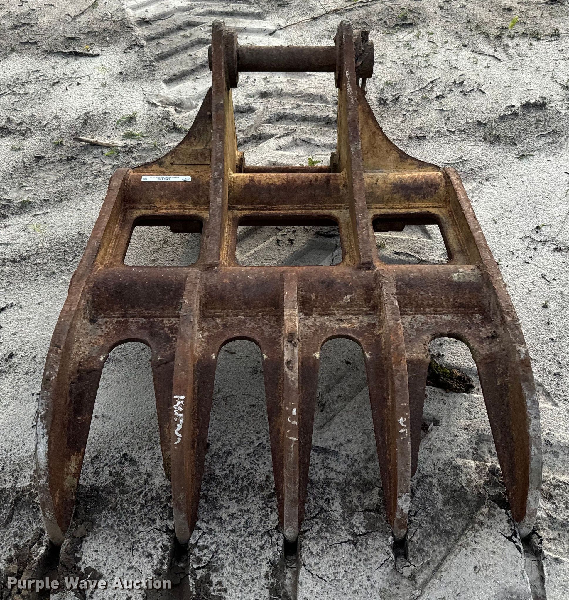 Tag excavator root rake in Lee, FL | Item EH5415 for sale | Purple Wave