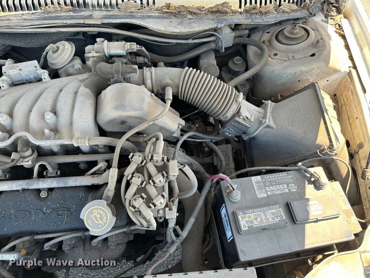 1998 Ford Taurus in Lawton, OK | Item DK6818 sold | Purple Wave