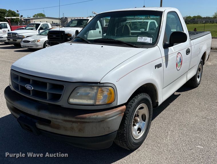 1997 Ford F150 pickup truck in Lawton, OK | Item DK6822 sold | Purple Wave