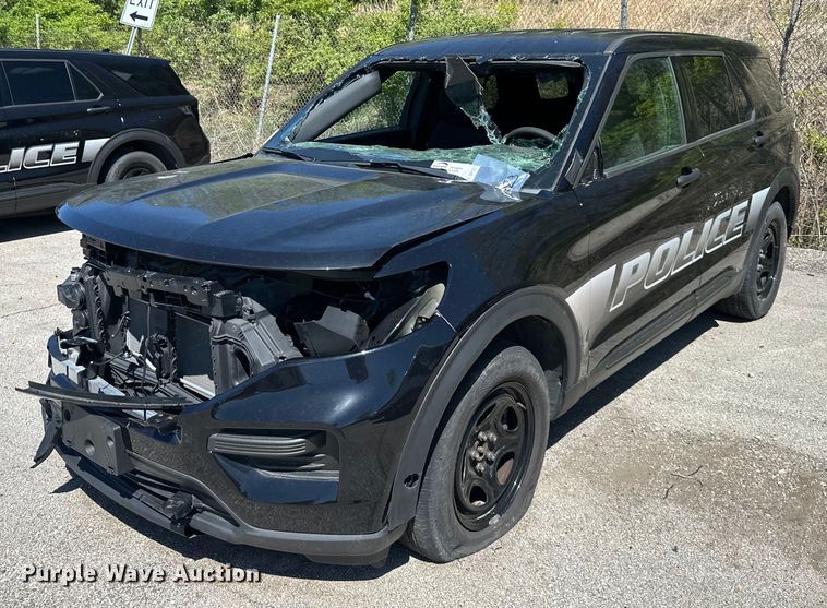 2021 Ford Explorer SUV in Independence, MO | Item DP1371 sold | Purple Wave