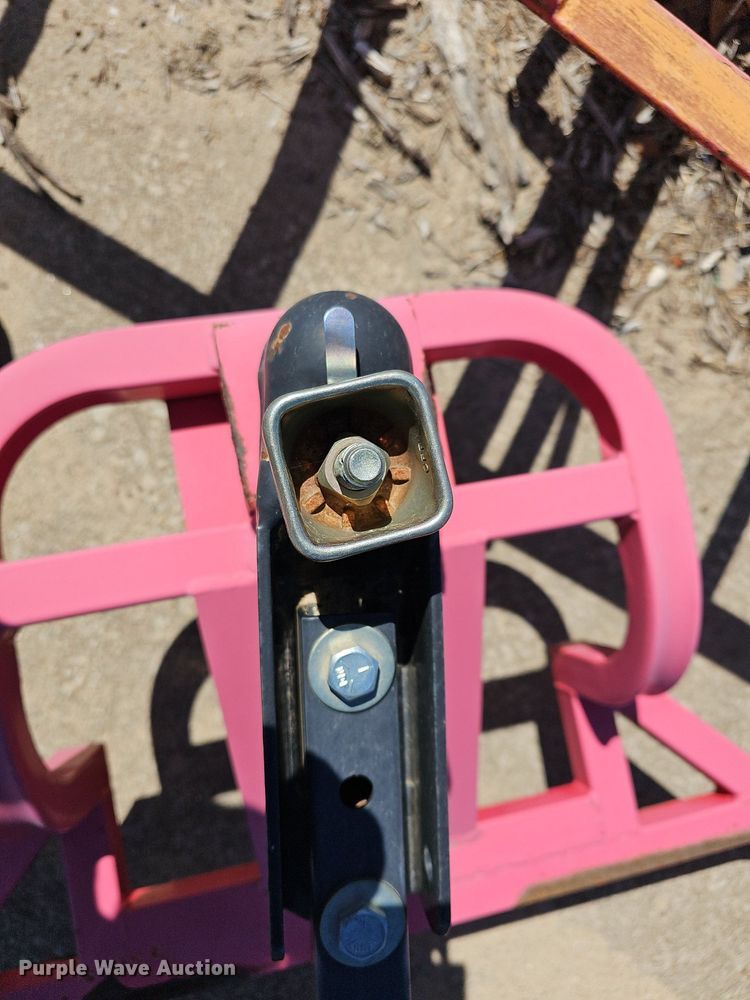 Wittek golf ball picker in Salina, KS | Item EK5766 for sale | Purple Wave