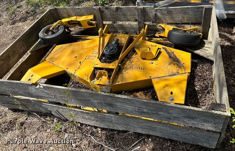 (3) Hustler Range Wing 924563 mower decks in Hillsboro, KS | Item ...