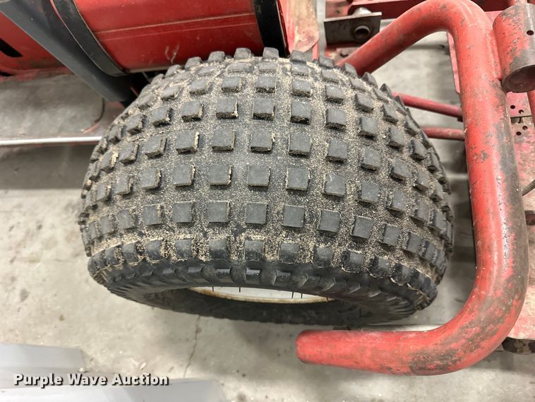 1974 Toro bunker rake in Russell, KS | Item OE9096 sold | Purple Wave