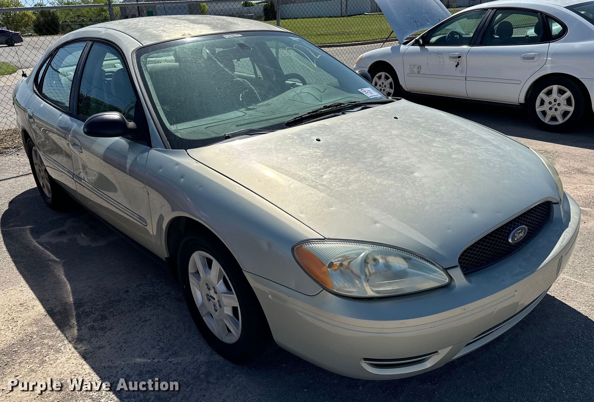 2006 Ford Taurus SE in Lawton, OK | Item DK6811 for sale | Purple Wave