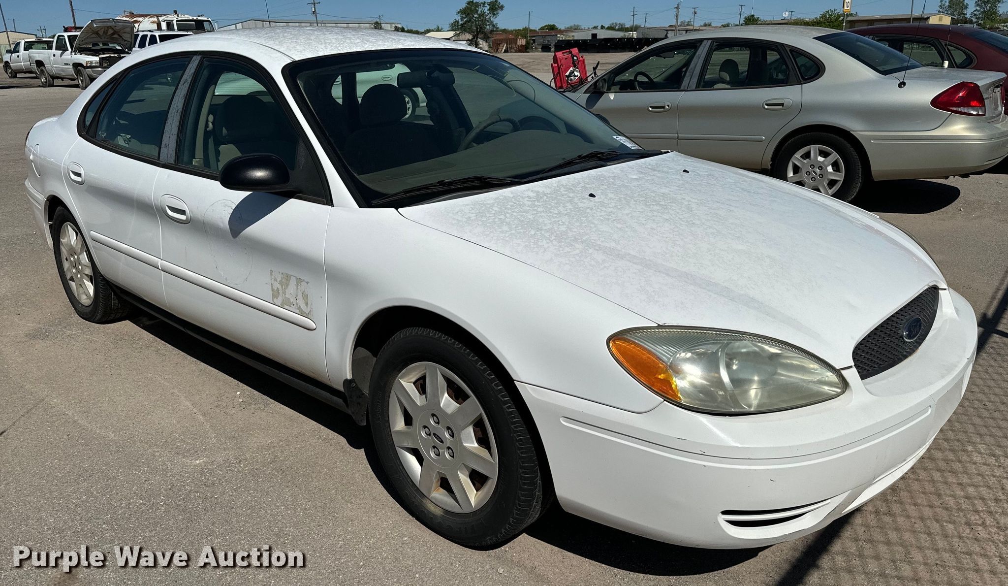 2006 Ford Taurus SE in Lawton, OK | Item DK6813 sold | Purple Wave