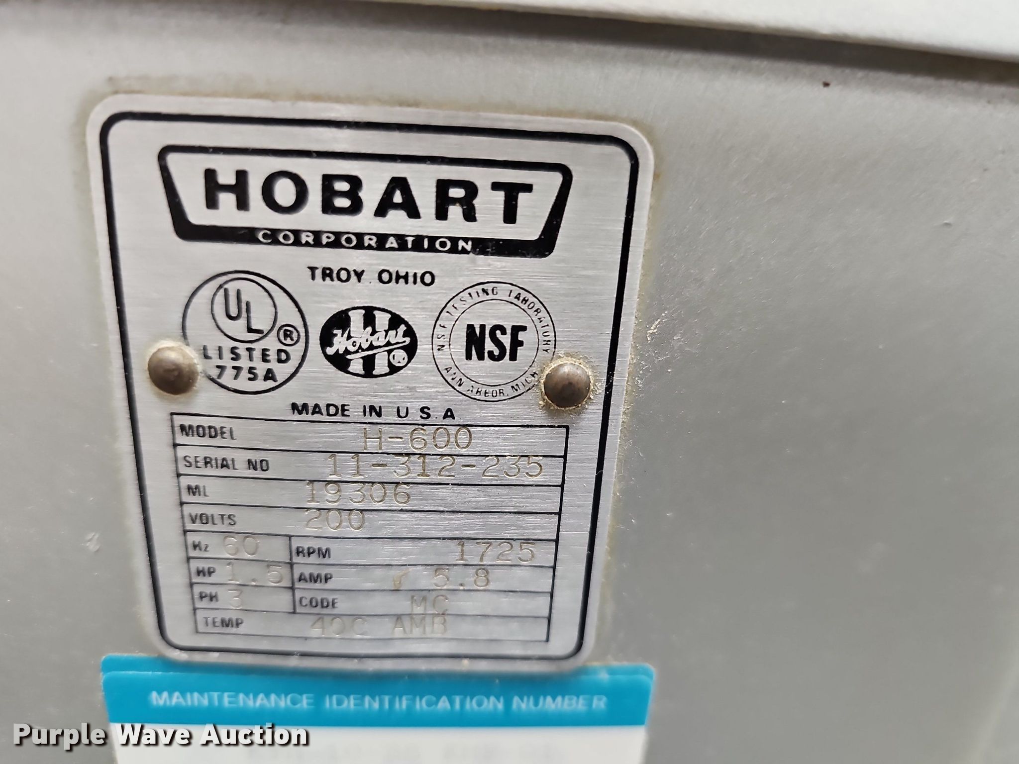 Hobart H600 mixer in Junction City, KS | Item EK5623 sold | Purple Wave