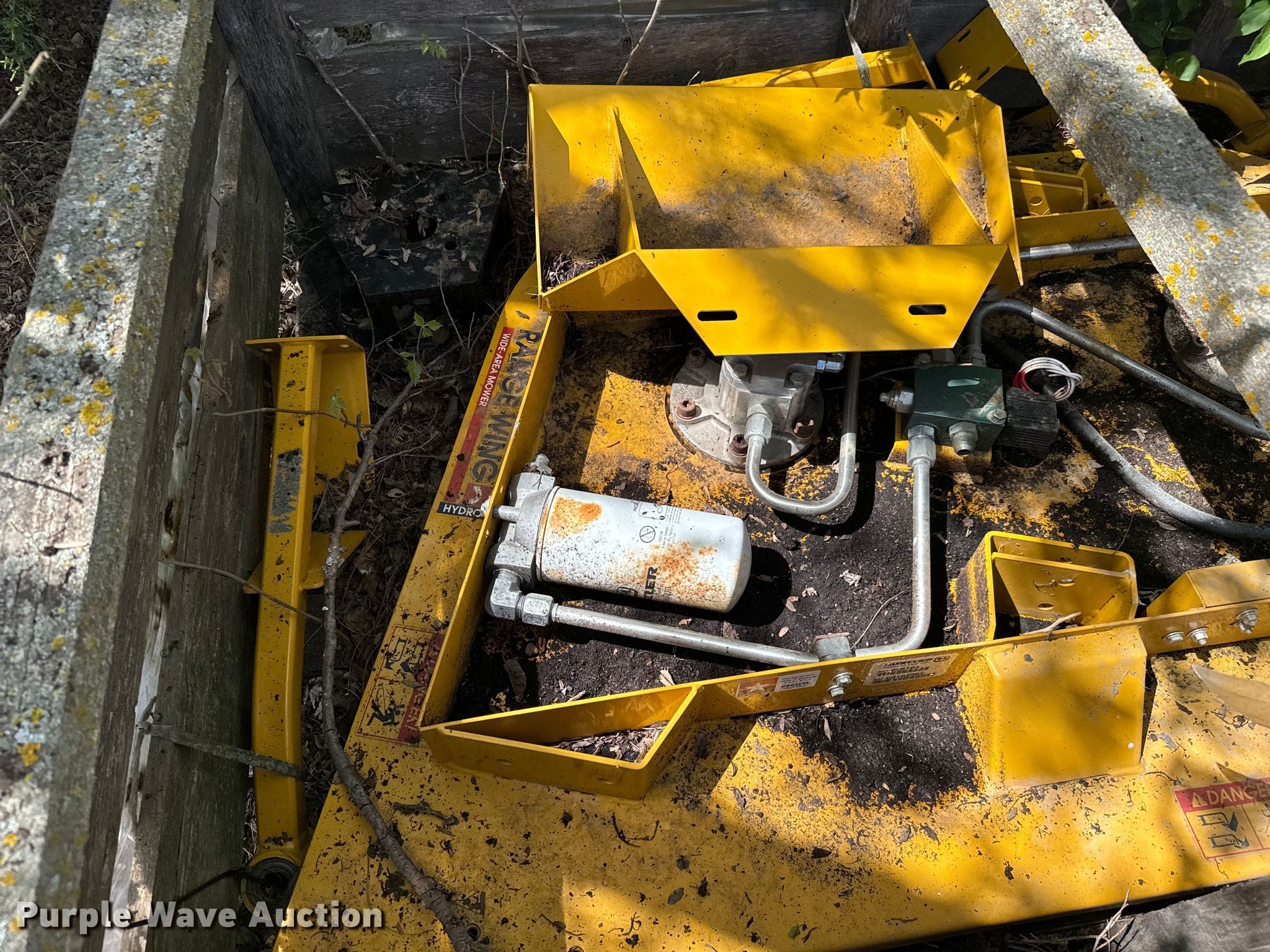 (3) Hustler Range Wing 924563 mower decks in Hillsboro, KS | Item ...