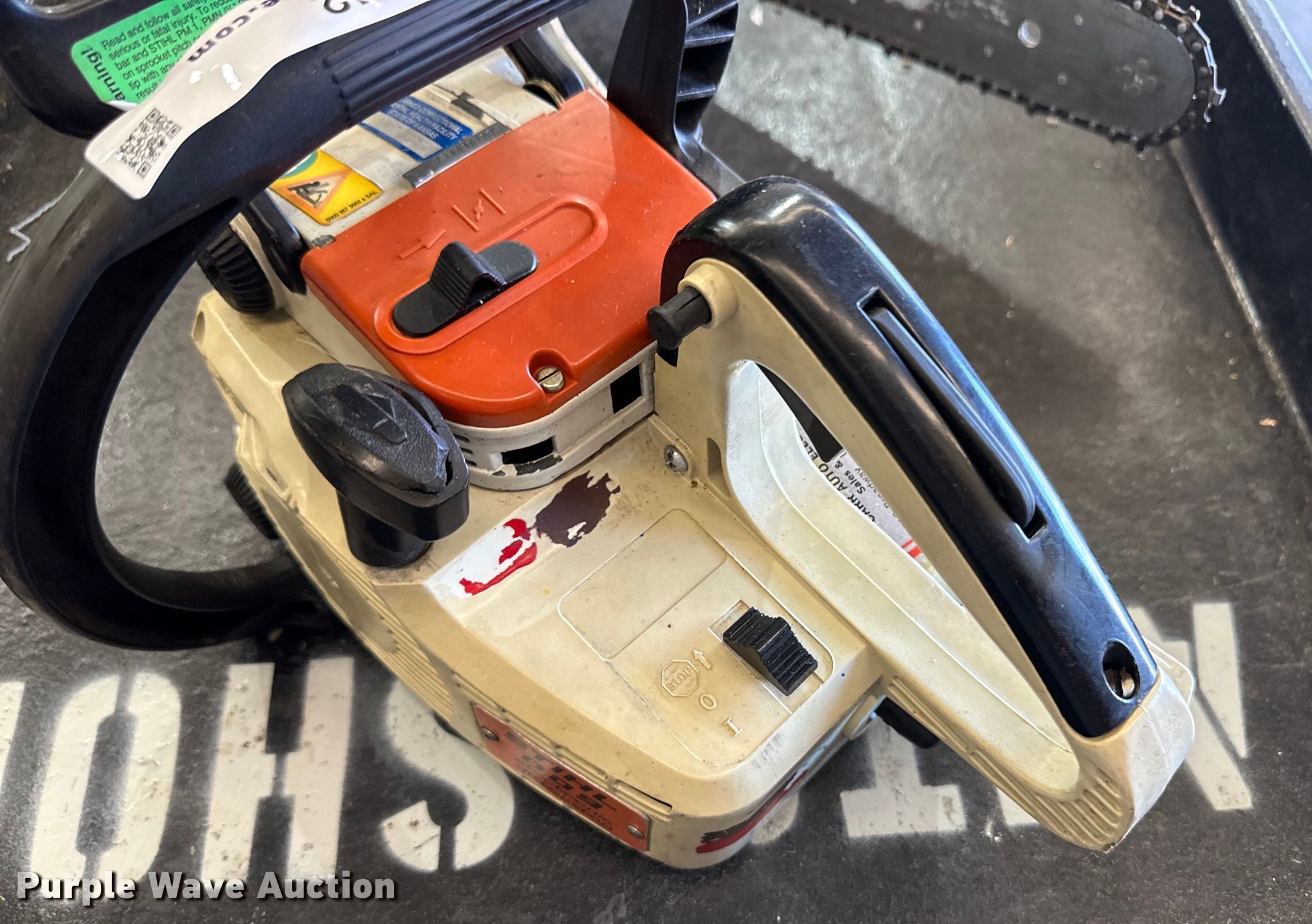 (2) Stihl 009 chainsaws in Larned, KS | Item OI9042 sold | Purple Wave