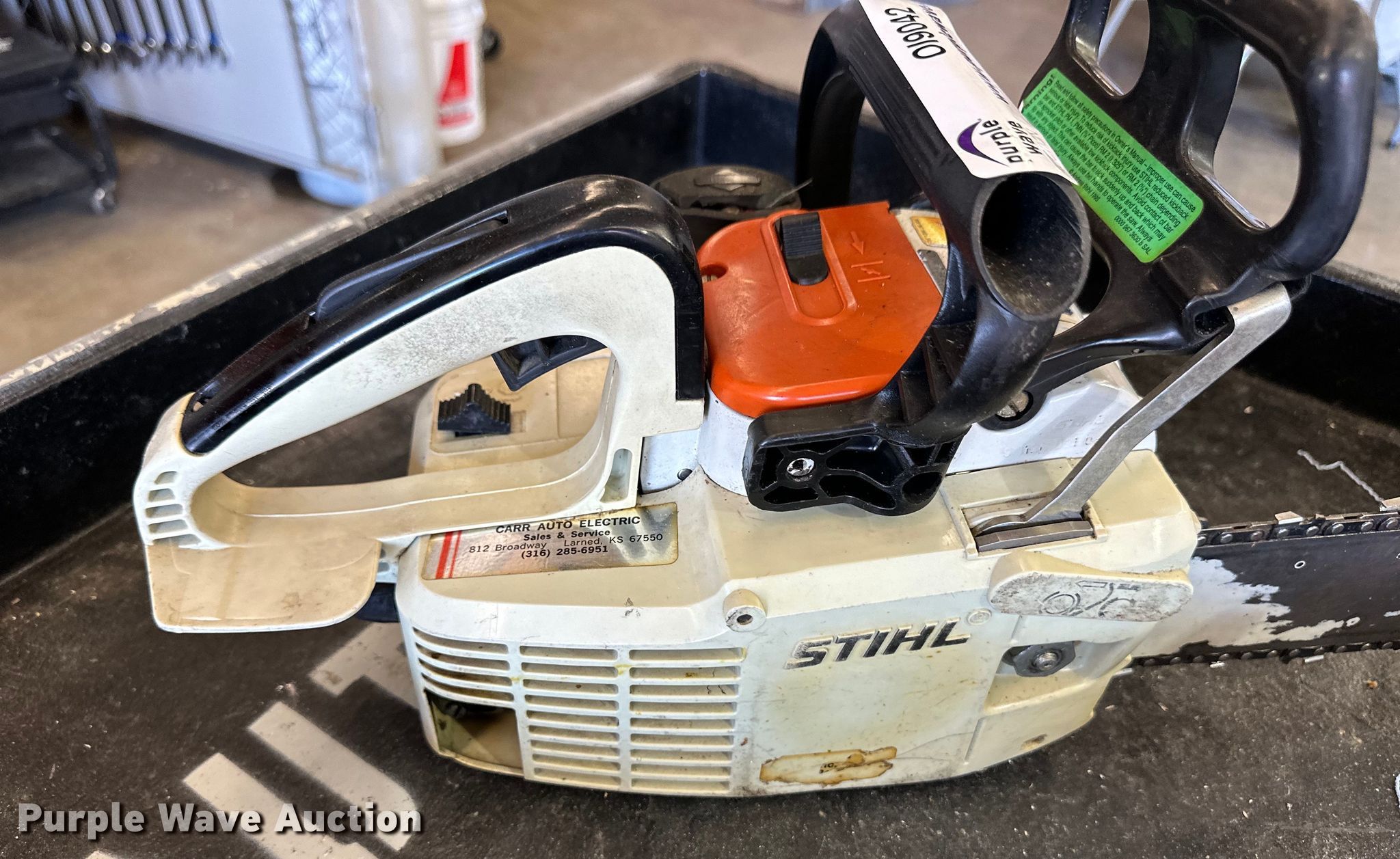 (2) Stihl 009 chainsaws in Larned, KS | Item OI9042 sold | Purple Wave