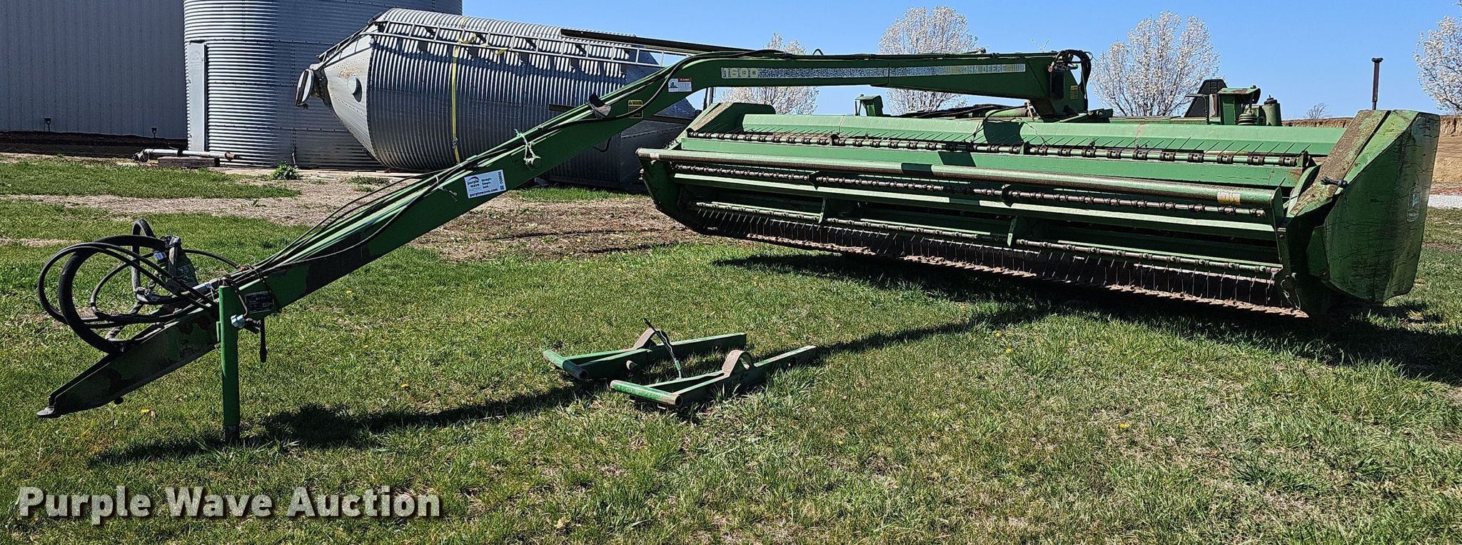 1991 John Deere 1600 swather / windrower in Denton, NE | Item DQ8698 ...