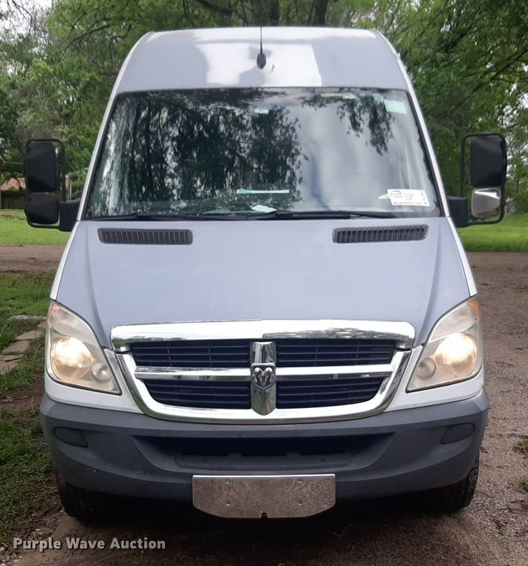 2009 Dodge Sprinter 2500 CRD van in Derby, KS | Item DQ7065 for sale ...