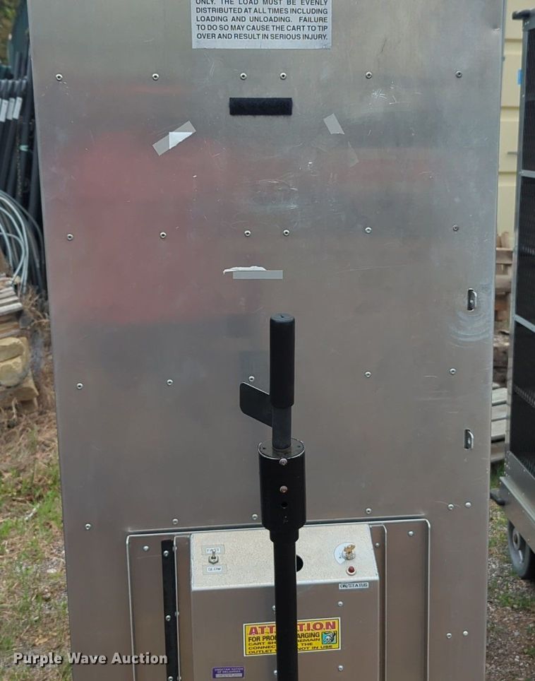 (9) Reldom carts in Oklahoma City, OK | Item NZ9602 sold | Purple Wave