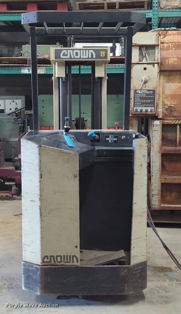 Crown 30RCTT order picker in Oklahoma City, OK | Item NZ9708 for sale ...