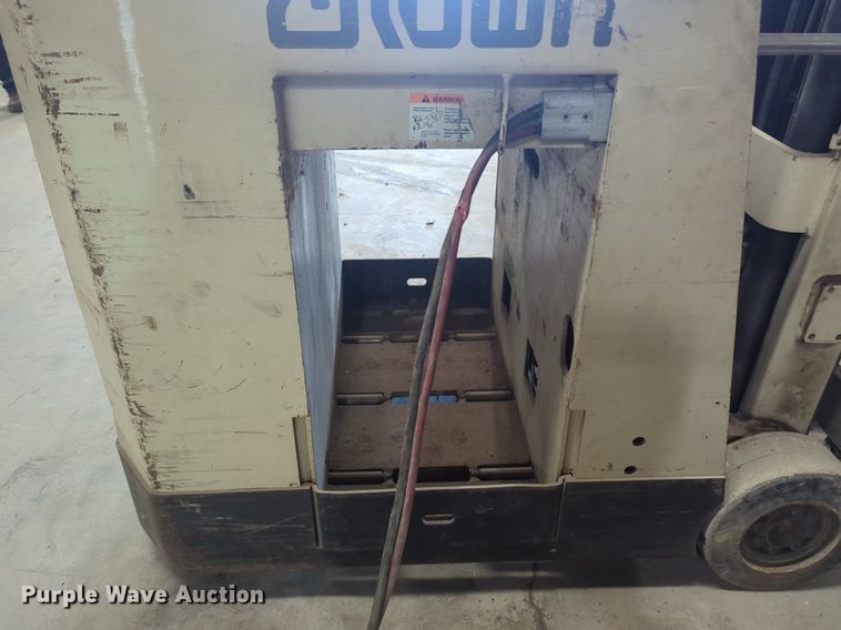 Crown 30RCTT order picker in Oklahoma City, OK | Item NZ9708 for sale ...