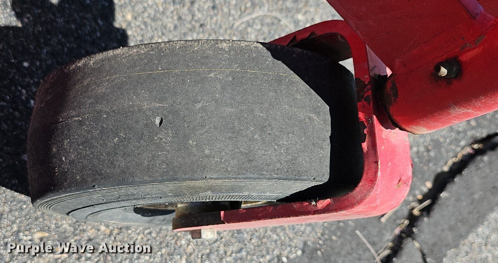 2017 Country Clipper JaZee One ZTR lawn mower in Manhattan, KS | Item EK5836 sold | Purple Wave