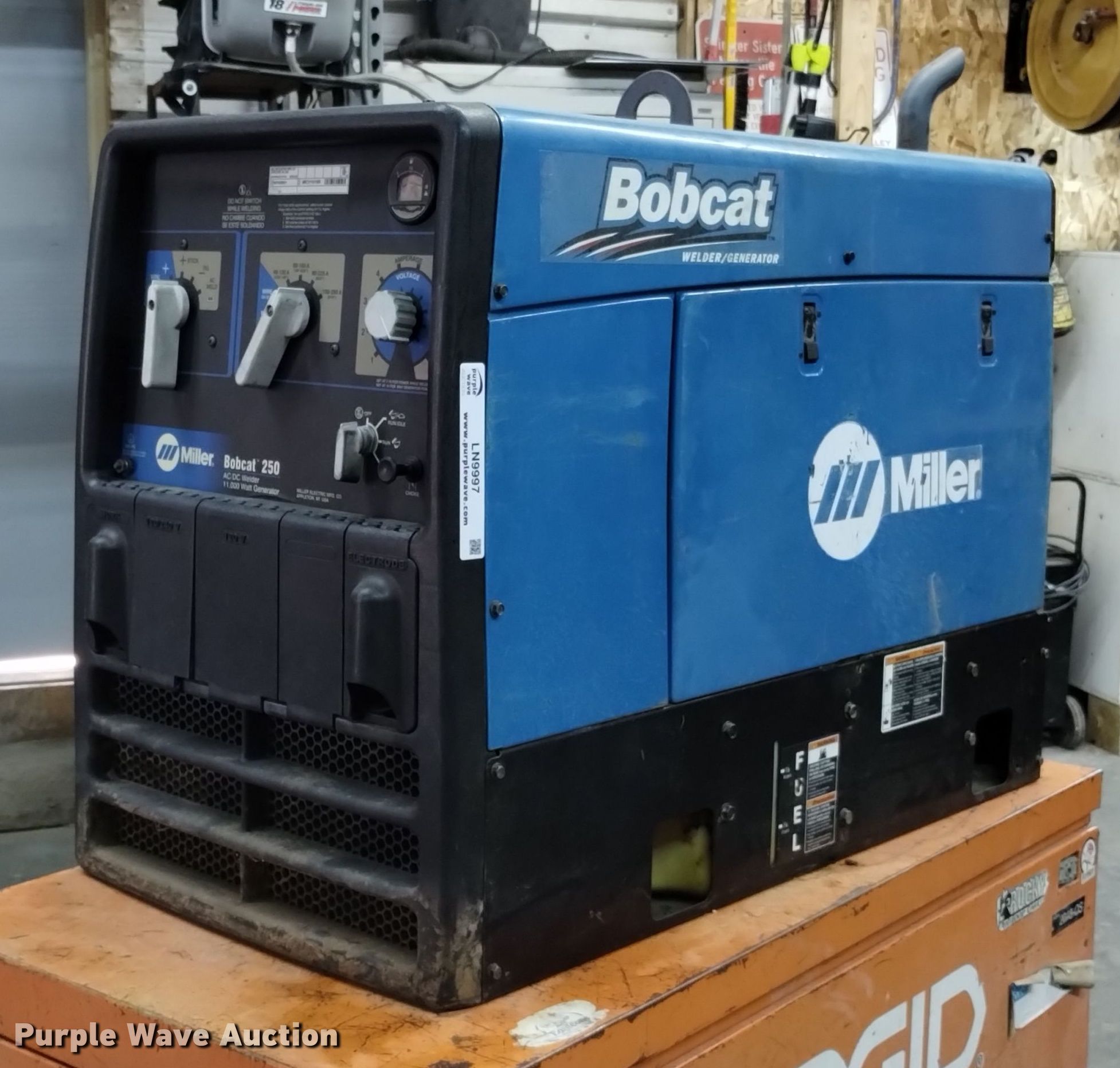 2014 Miller Bobcat 250 welder/generator in Springfield, CO | Item ...