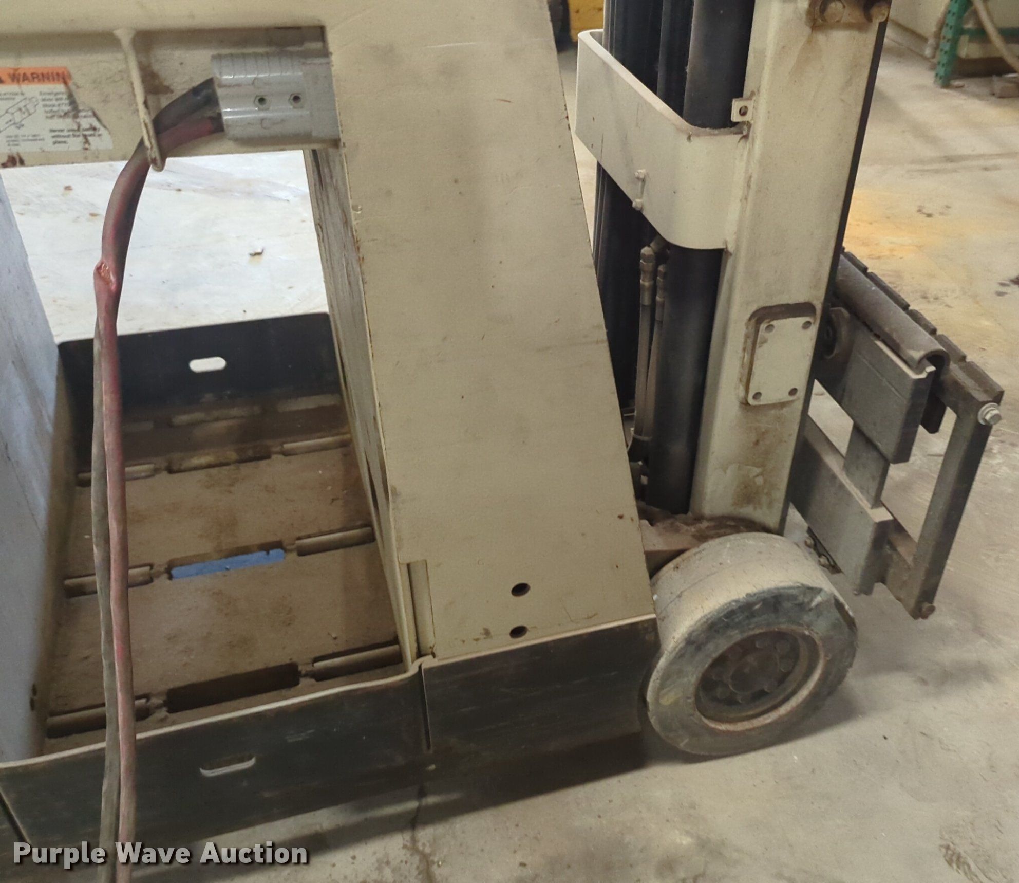 Crown 30RCTT order picker in Oklahoma City, OK | Item NZ9708 for sale ...