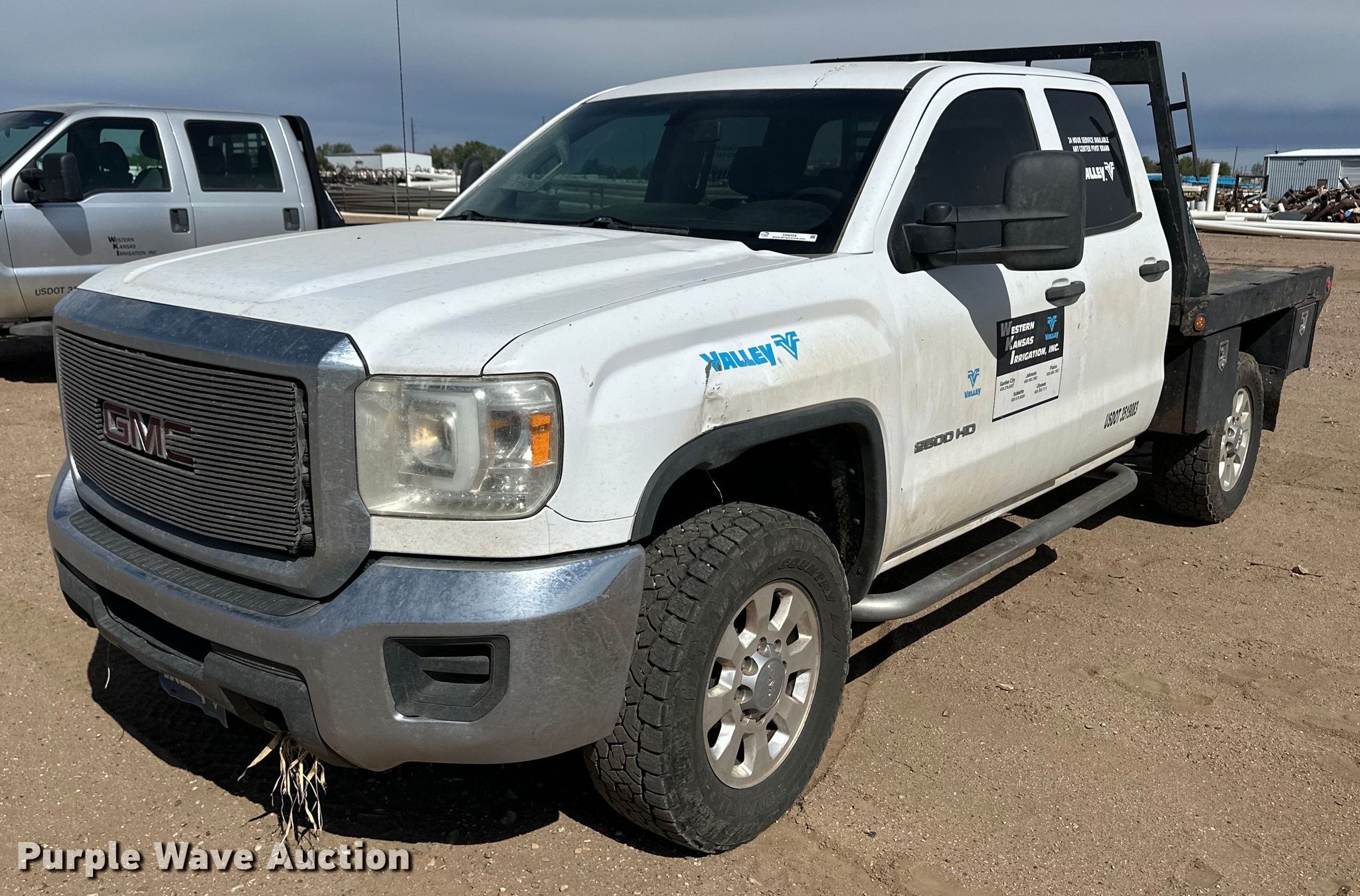 2015 GMC Sierra 2500HD Double Cab flatbed pickup truck in Ulysses, KS ...