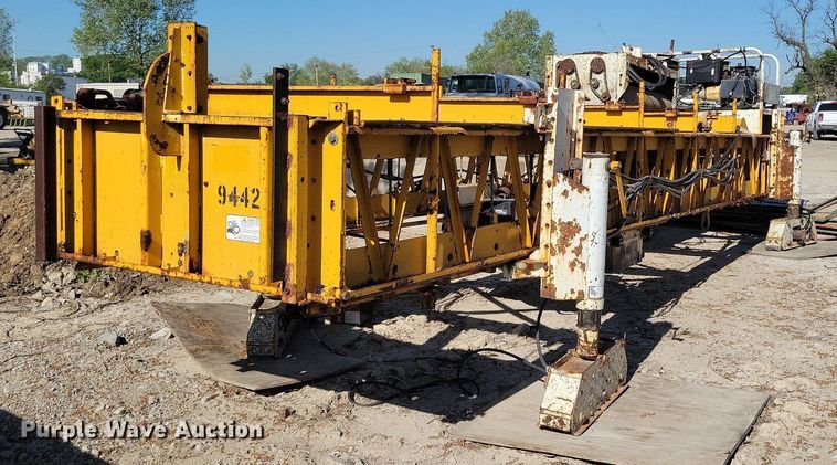 Gomaco C450 bridge deck finish machine in Kansas City, MO | Item DR8021 ...