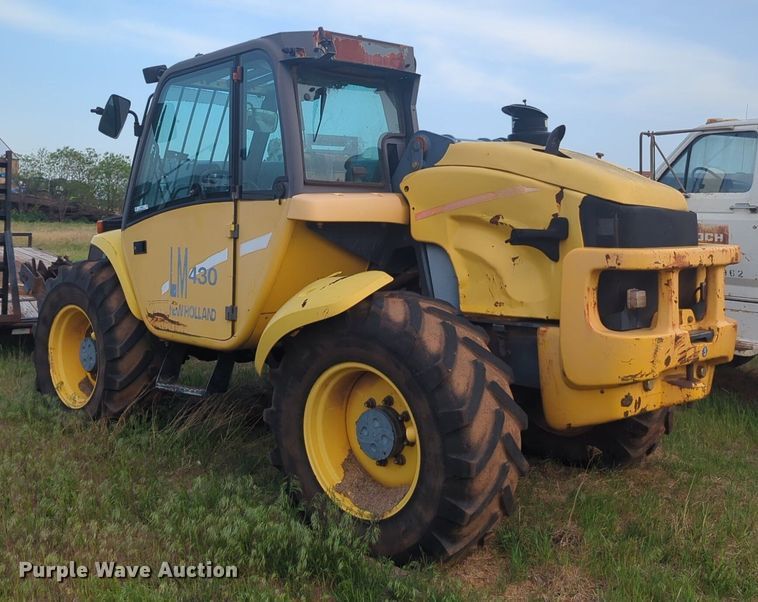 2000 New Holland LM430 telehandler in Pond Creek , OK | Item NZ9680 for ...