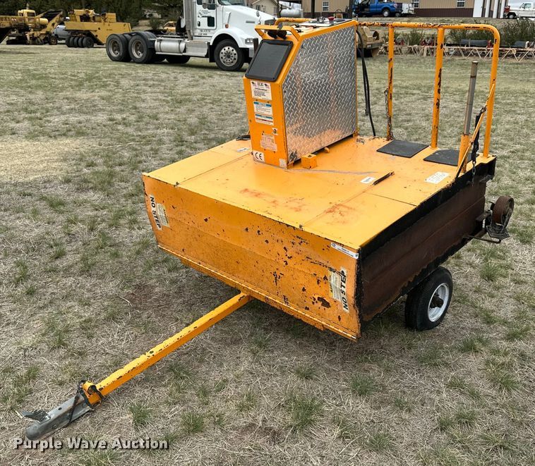 KM International KM 4-40 C1M1 infrared asphalt heater in Stratton, CO ...