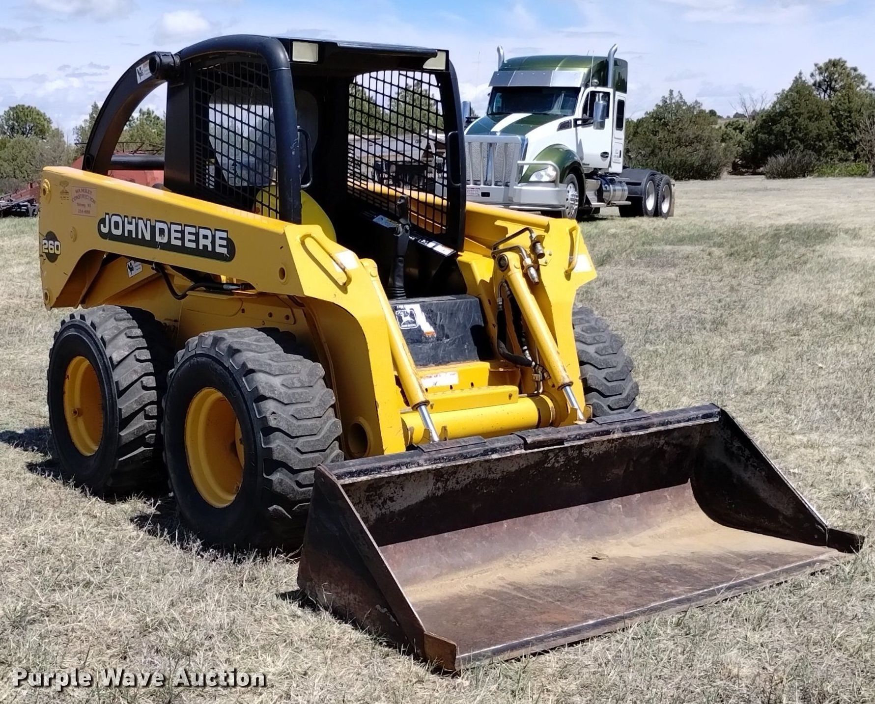 2001 John Deere 260 skid steer loader in Stratton, CO | Item LO9026 sold | Purple Wave