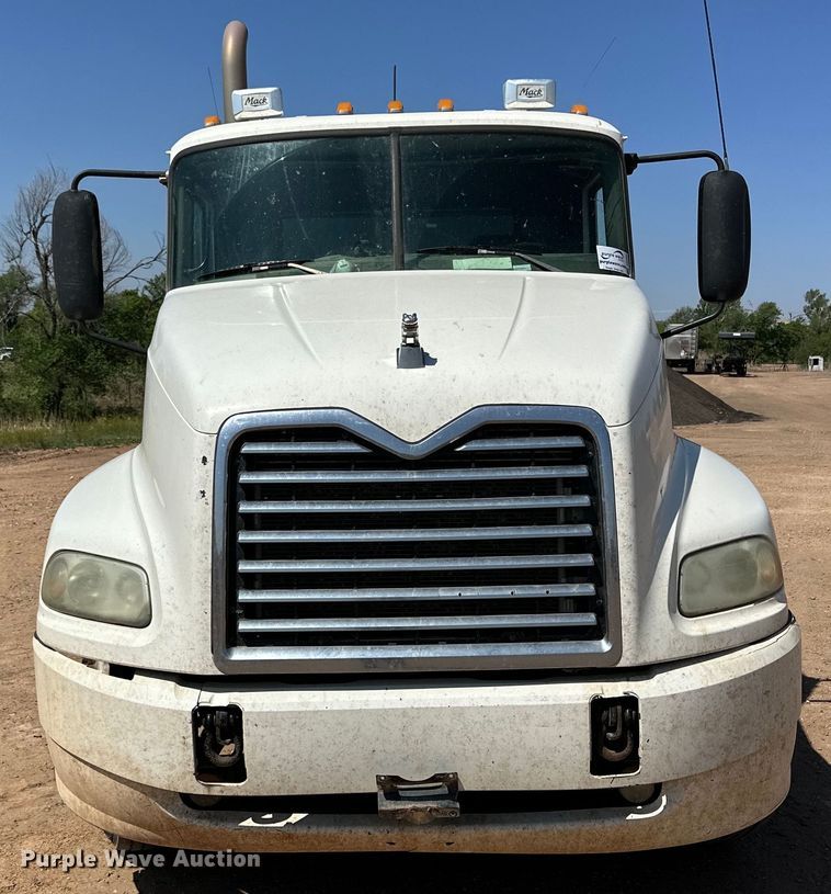 2007 Mack CXP semi truck in Borger, TX | Item DG4384 for sale | Purple Wave