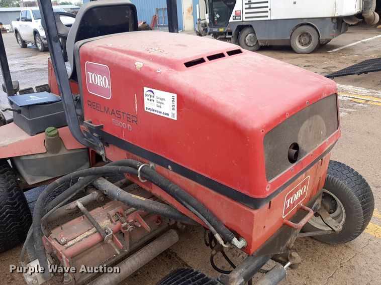Toro Reelmaster 5500D reel mower in Haysville, KS | Item DQ7041 for sale | Purple Wave