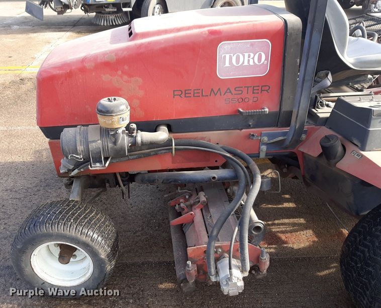 Toro Reelmaster 5500D reel mower in Haysville, KS | Item DQ7041 for sale | Purple Wave