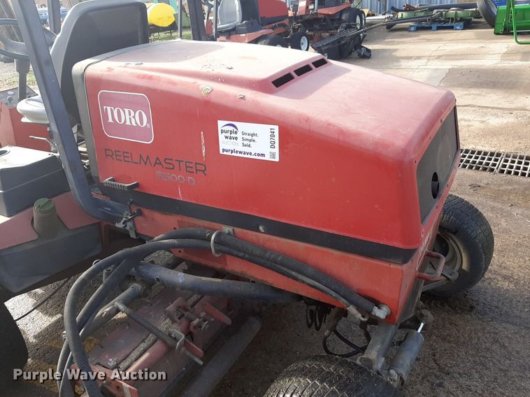 Toro Reelmaster 5500D reel mower in Haysville, KS | Item DQ7041 for sale | Purple Wave