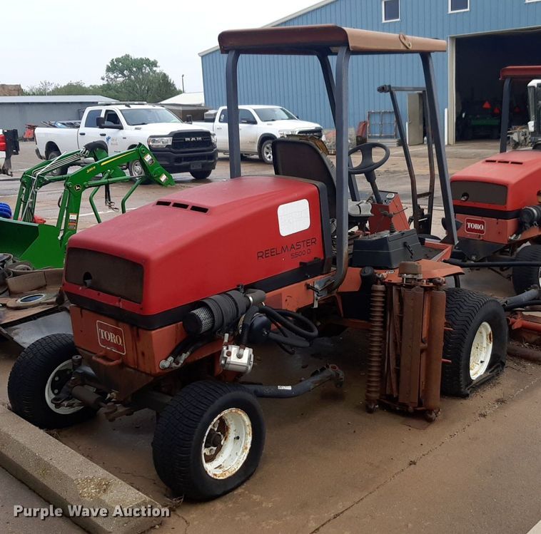 (2) Toro Reelmaster 5500D reel mowers in Haysville, KS | Item DQ7042 for sale | Purple Wave