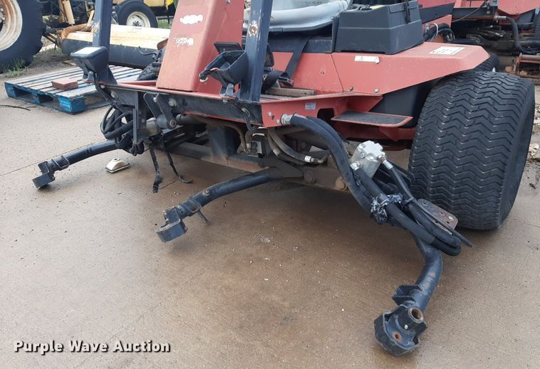 (2) Toro Reelmaster 5500D reel mowers in Haysville, KS | Item DQ7042 for sale | Purple Wave
