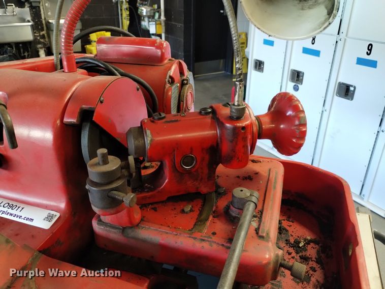 Snap-On VR300B valve refacer in Denver, CO | Item LO9011 sold | Purple Wave