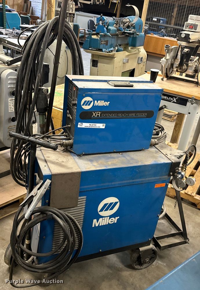 Miller CP-300 welder in Newton, KS | Item NL9755 sold | Purple Wave