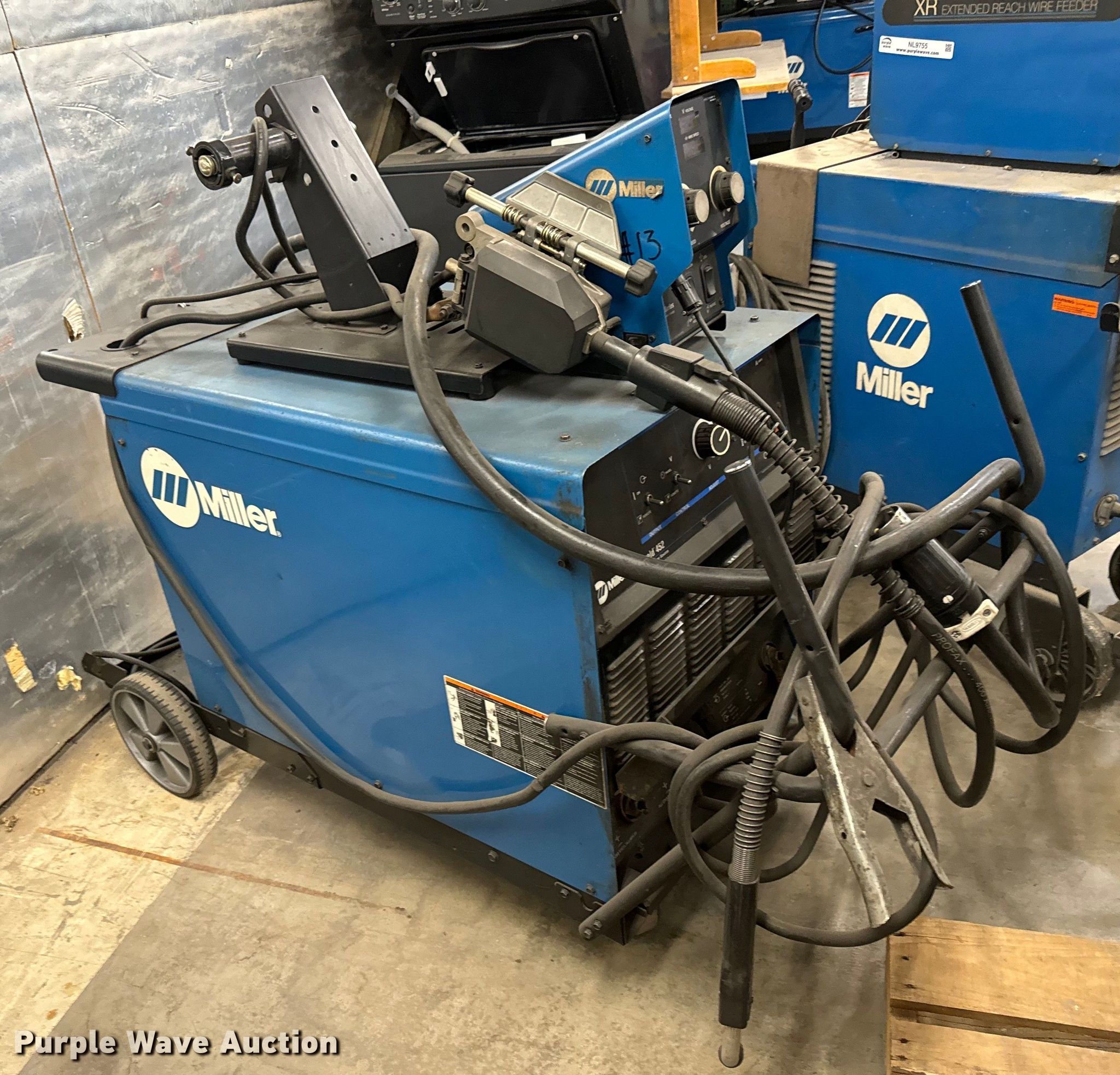 Miller Deltaweld 452 welder in Newton, KS | Item NL9754 sold | Purple Wave