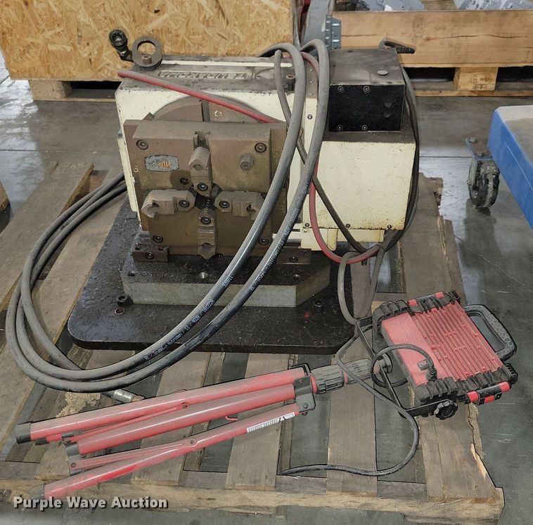 Tsudakoma RNCM-301R rotary table in Jackson, MN | Item KB9075 for sale ...