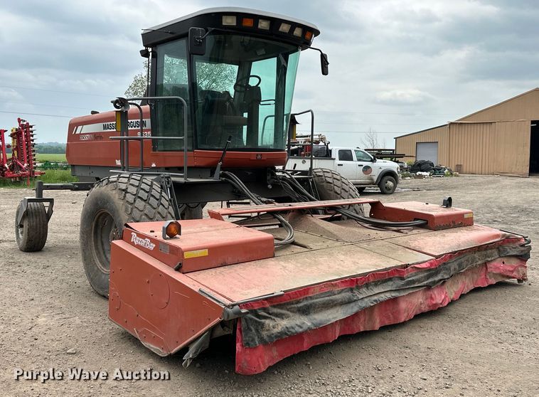 2009 Massey Ferguson 9635 swather / windrower in Spiro, OK | Item NR9772 sold | Purple Wave