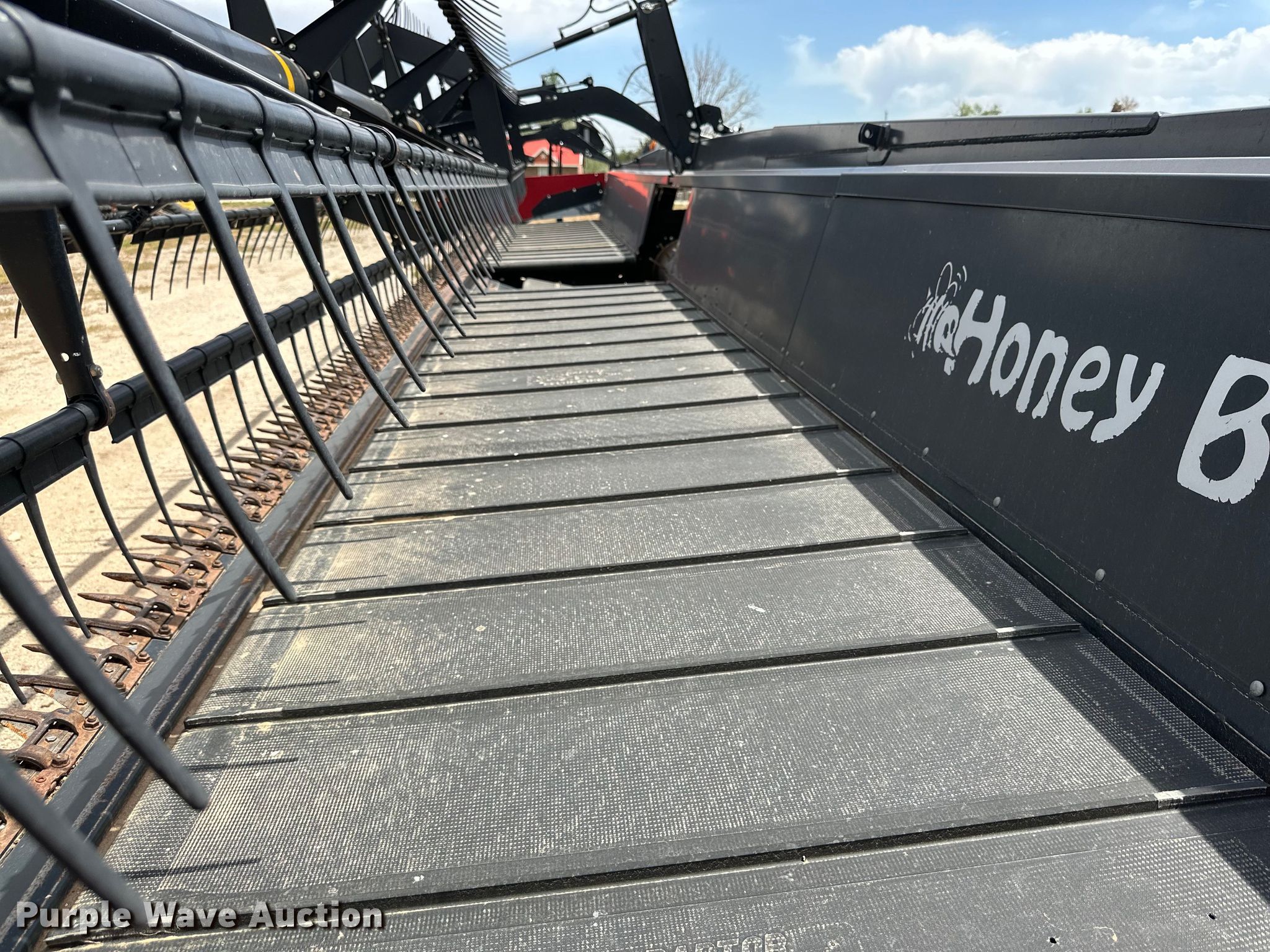 Honey Bee SP36 F28 draper head in Plainview, TX | Item DG4410 for sale ...