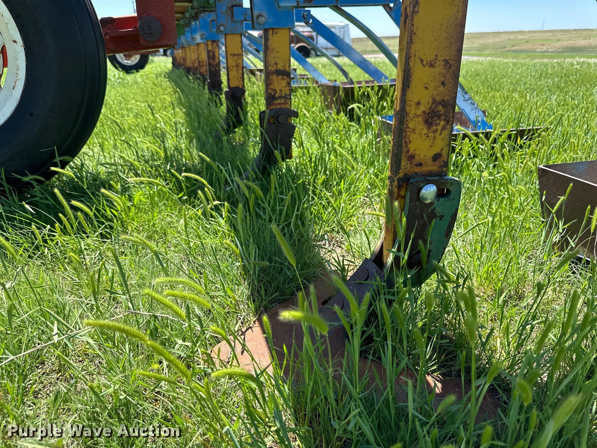 Row crop cultivator in Claude, TX | Item DK6558 for sale | Purple Wave