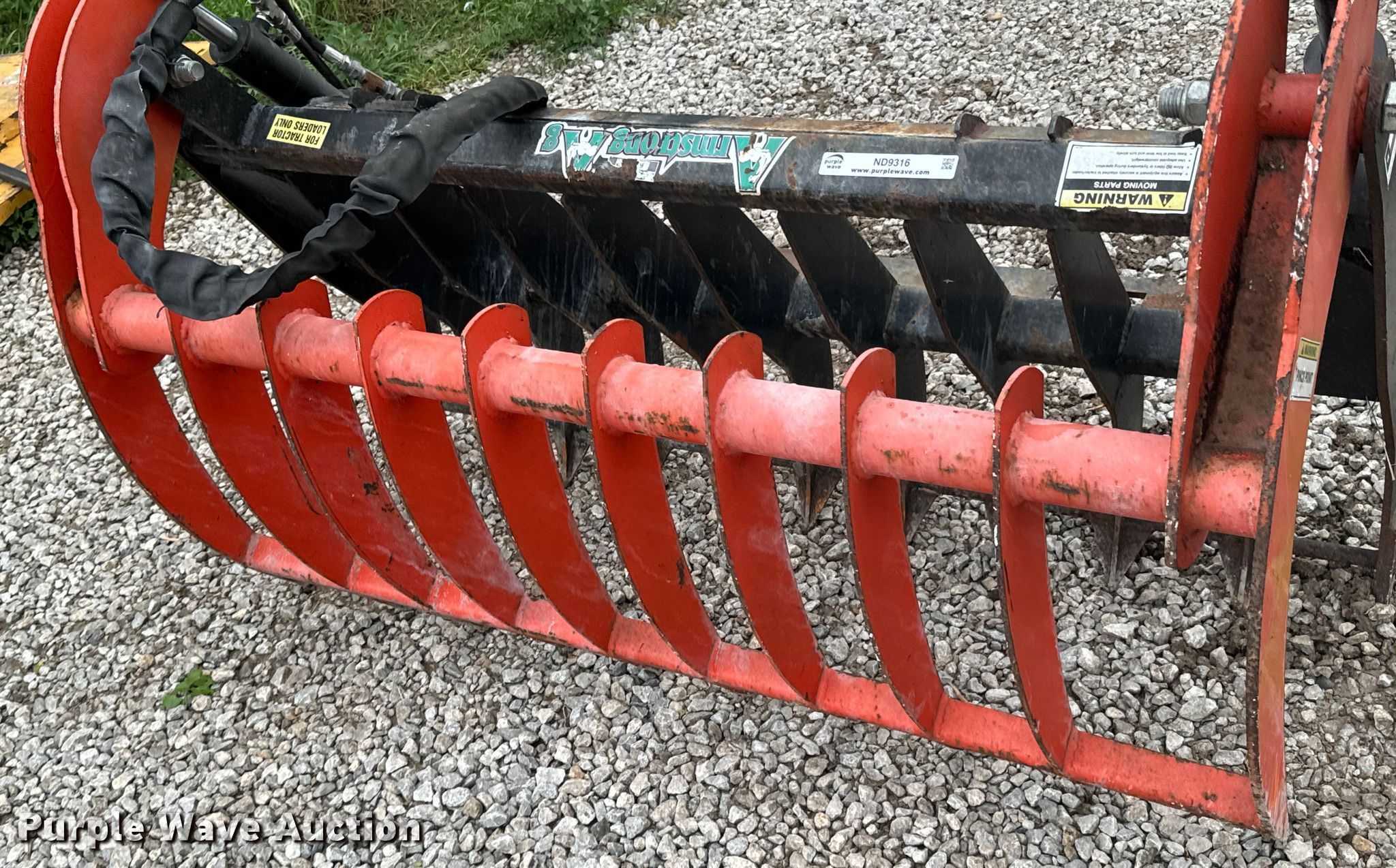 Armstrong Ag grapple bucket in Oologah, OK | Item ND9316 sold | Purple Wave