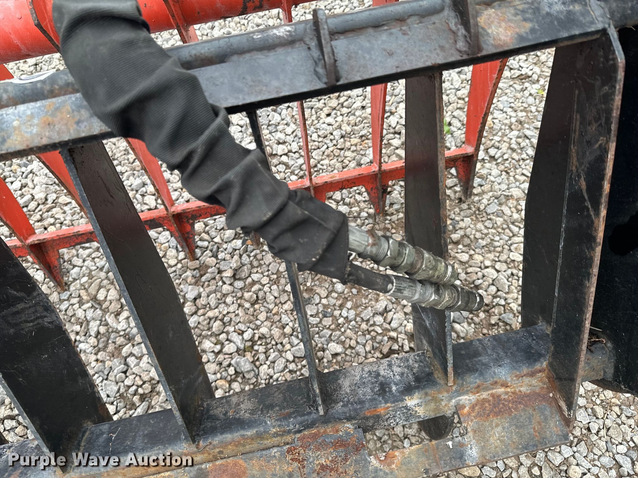 Armstrong Ag grapple bucket in Oologah, OK | Item ND9316 sold | Purple Wave