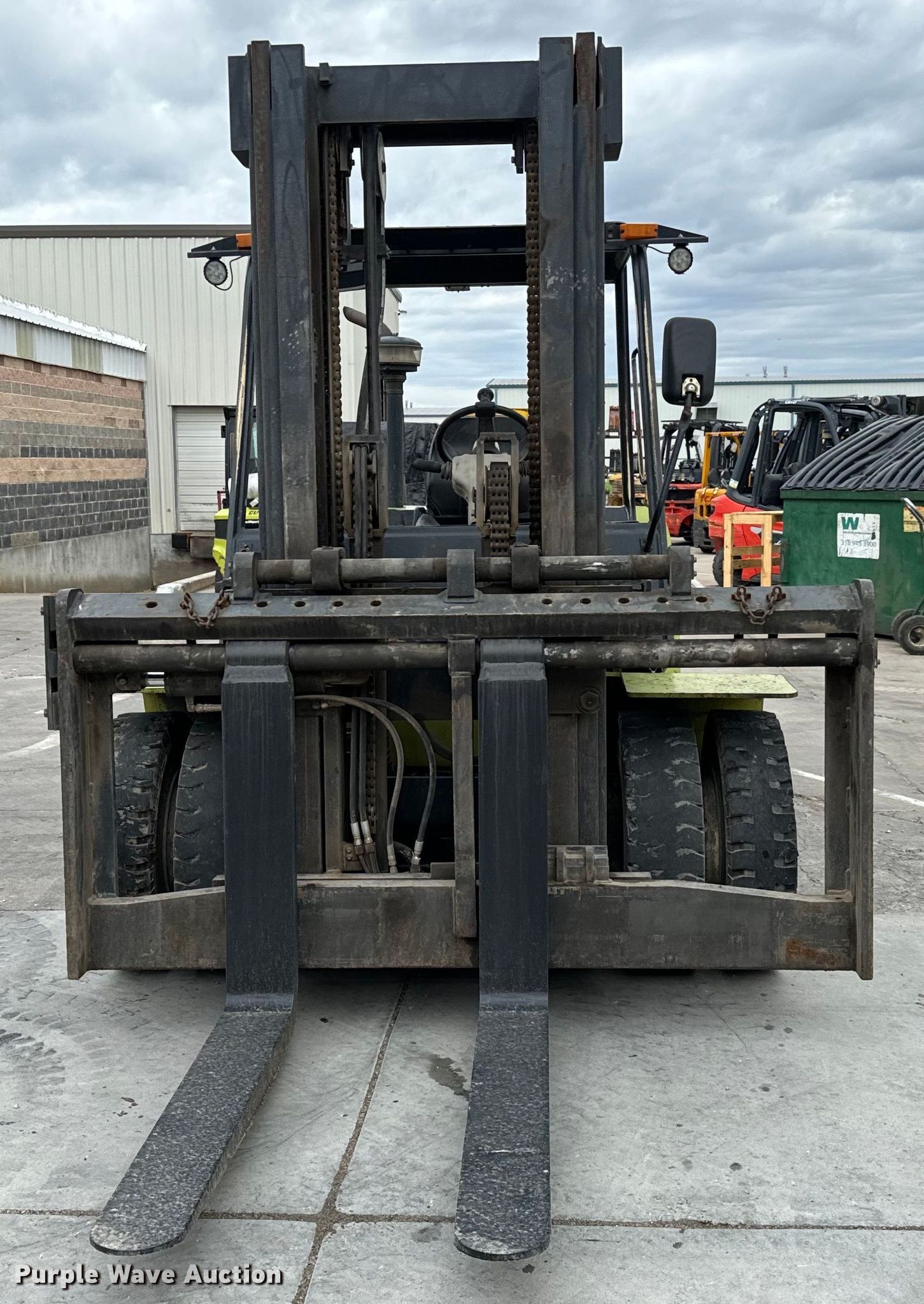 Clark C80D forklift in Wichita, KS | Item NL9763 sold | Purple Wave