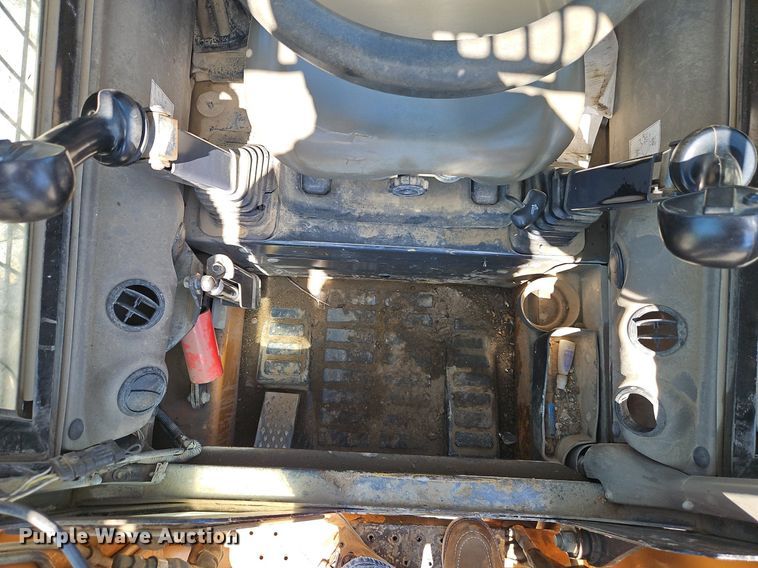 2012 Case SR200 skid steer loader in Olathe, KS | Item EI3807 sold ...