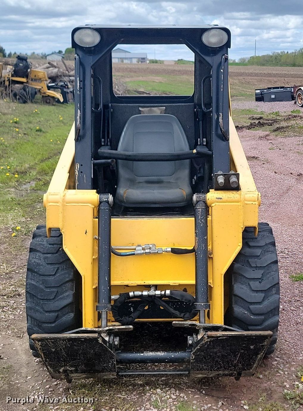 Gehl R105 skid steer loader in Brandon, SD | Item NZ9838 sold | Purple Wave